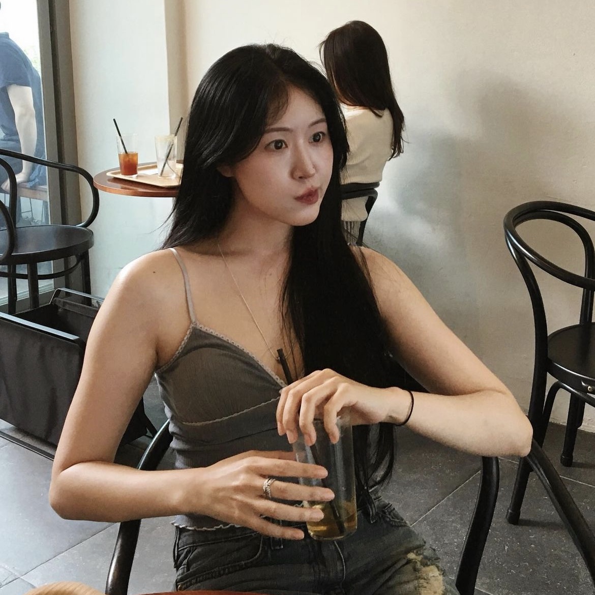 $ (@your_legacy) 님의 게시물 | KREAM