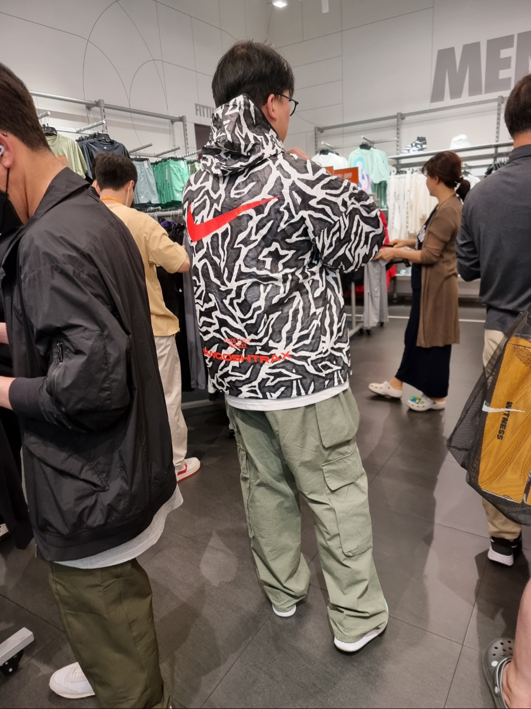 #여름템으로딱 해시태그 STYLE | KREAM