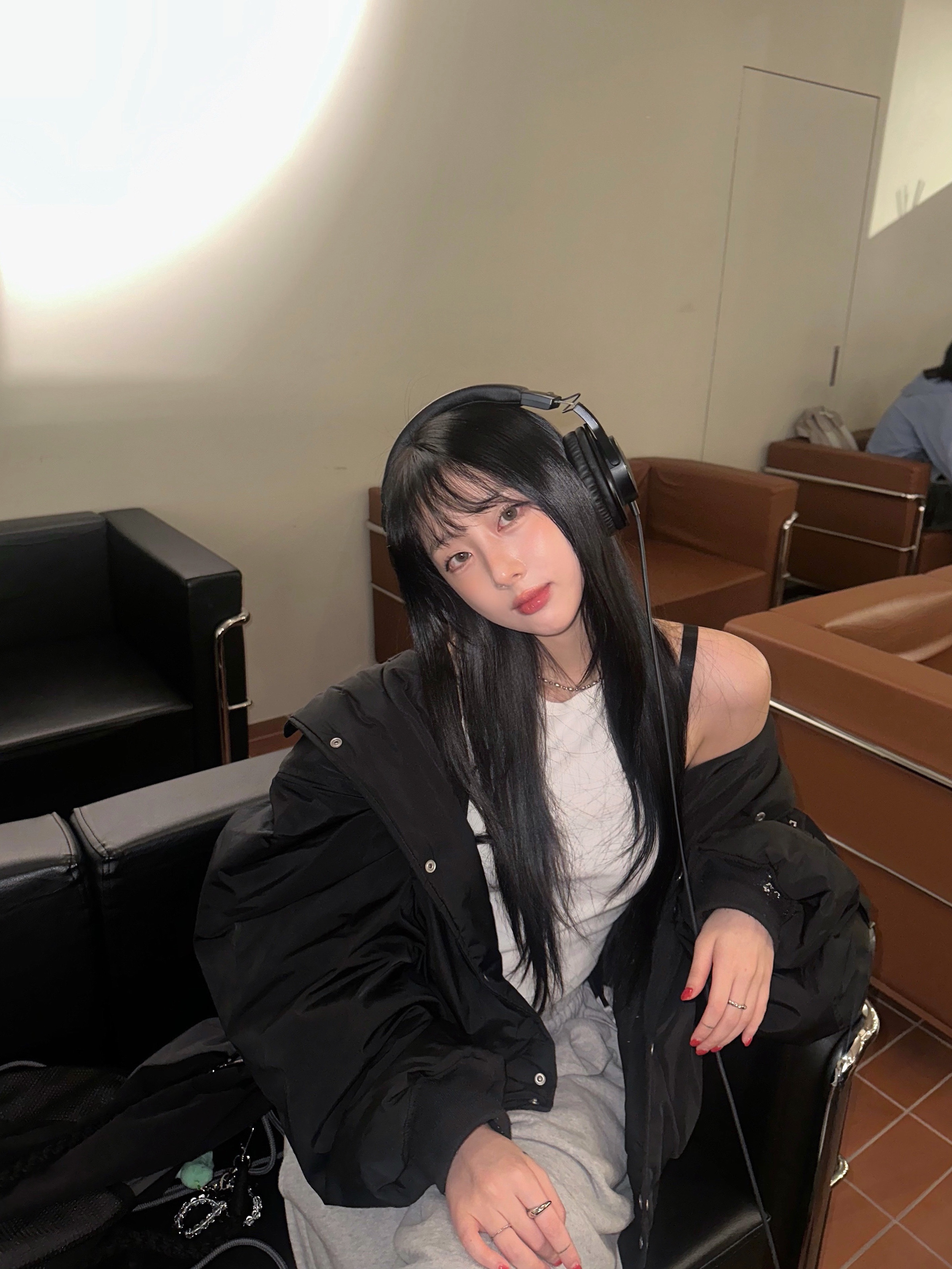 변달옹 (@d._.arong) 님의 게시물 | KREAM