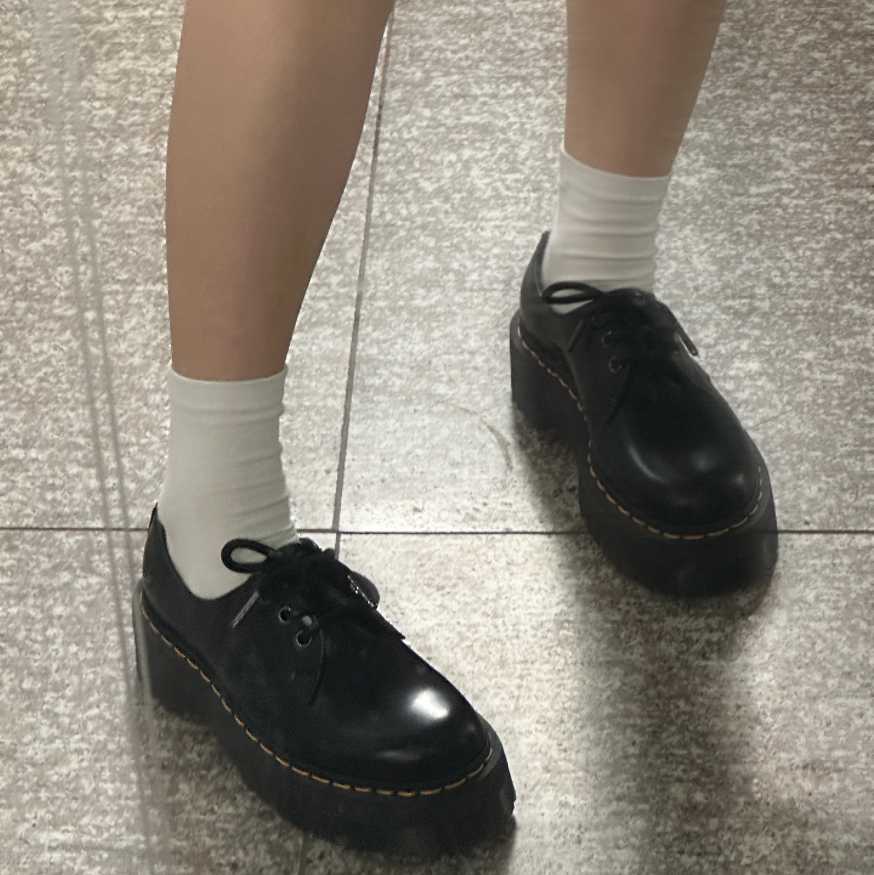 (@yxwxnyy) 님의 게시물 | KREAM