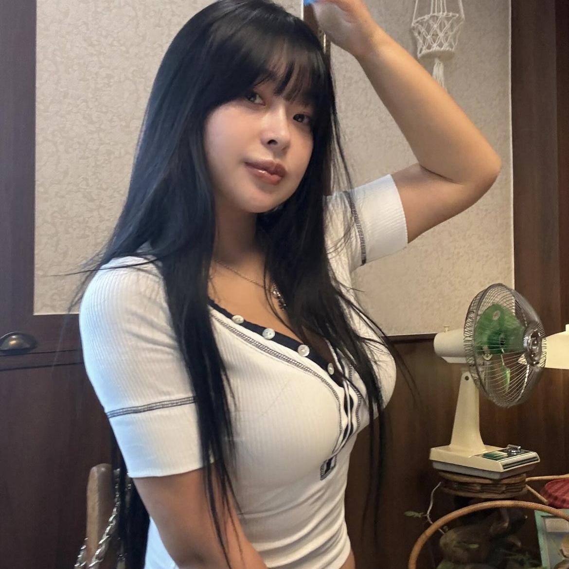 $ (@your_legacy) 님의 게시물 | KREAM