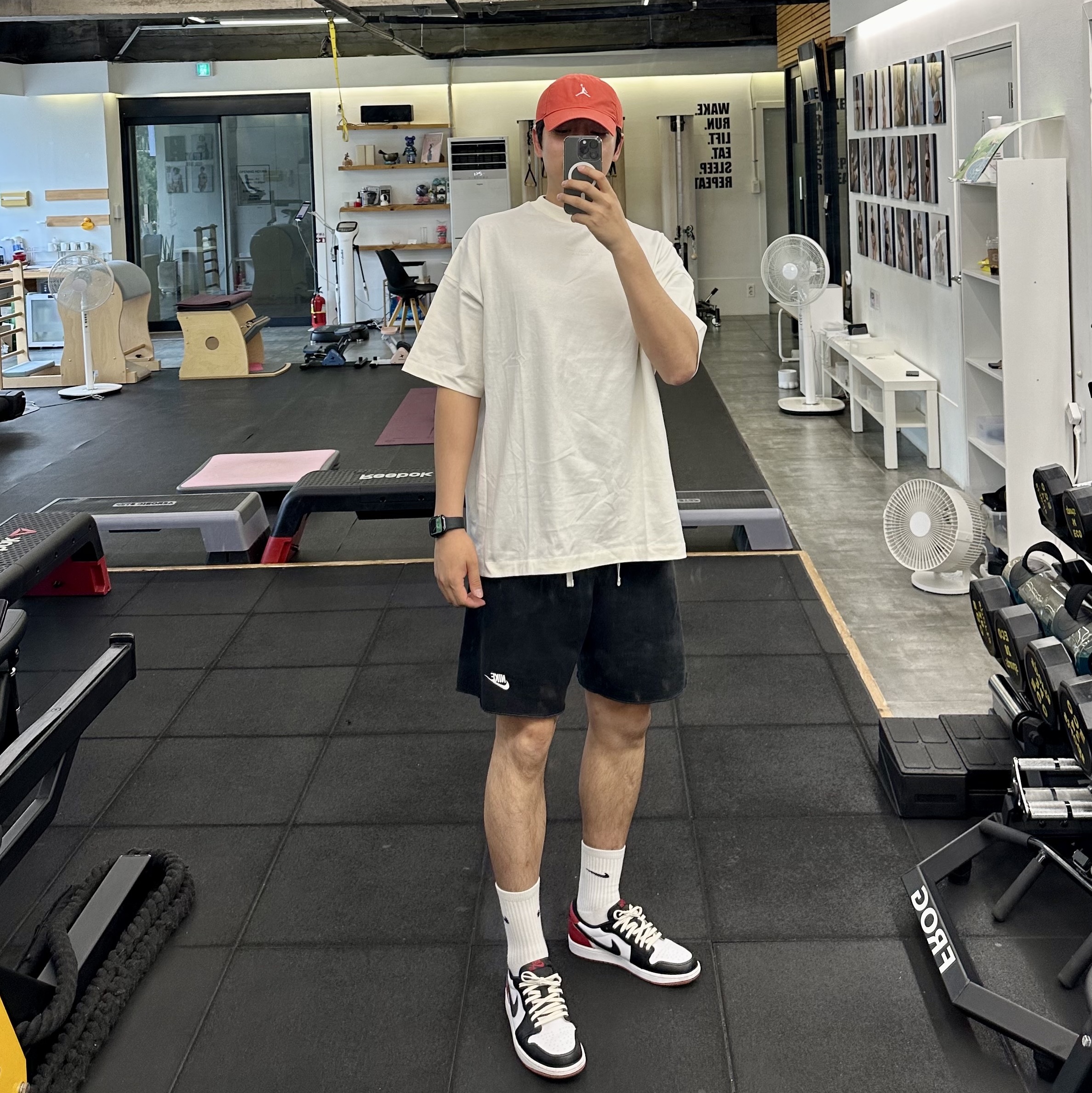 이게 s사이즈 183/81 | KREAM