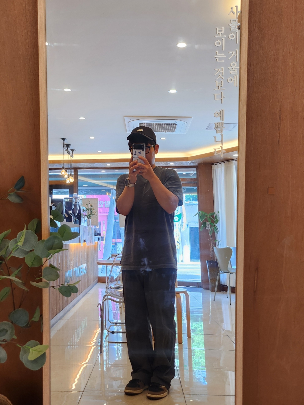 (@nu_gundam) 님의 게시물 | KREAM