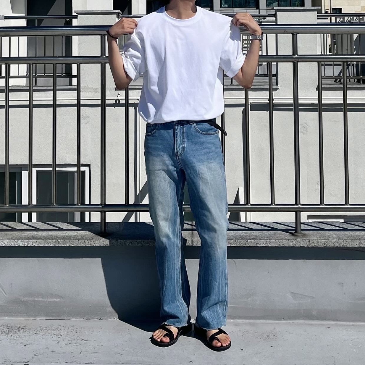 착용옷 정보는 | KREAM