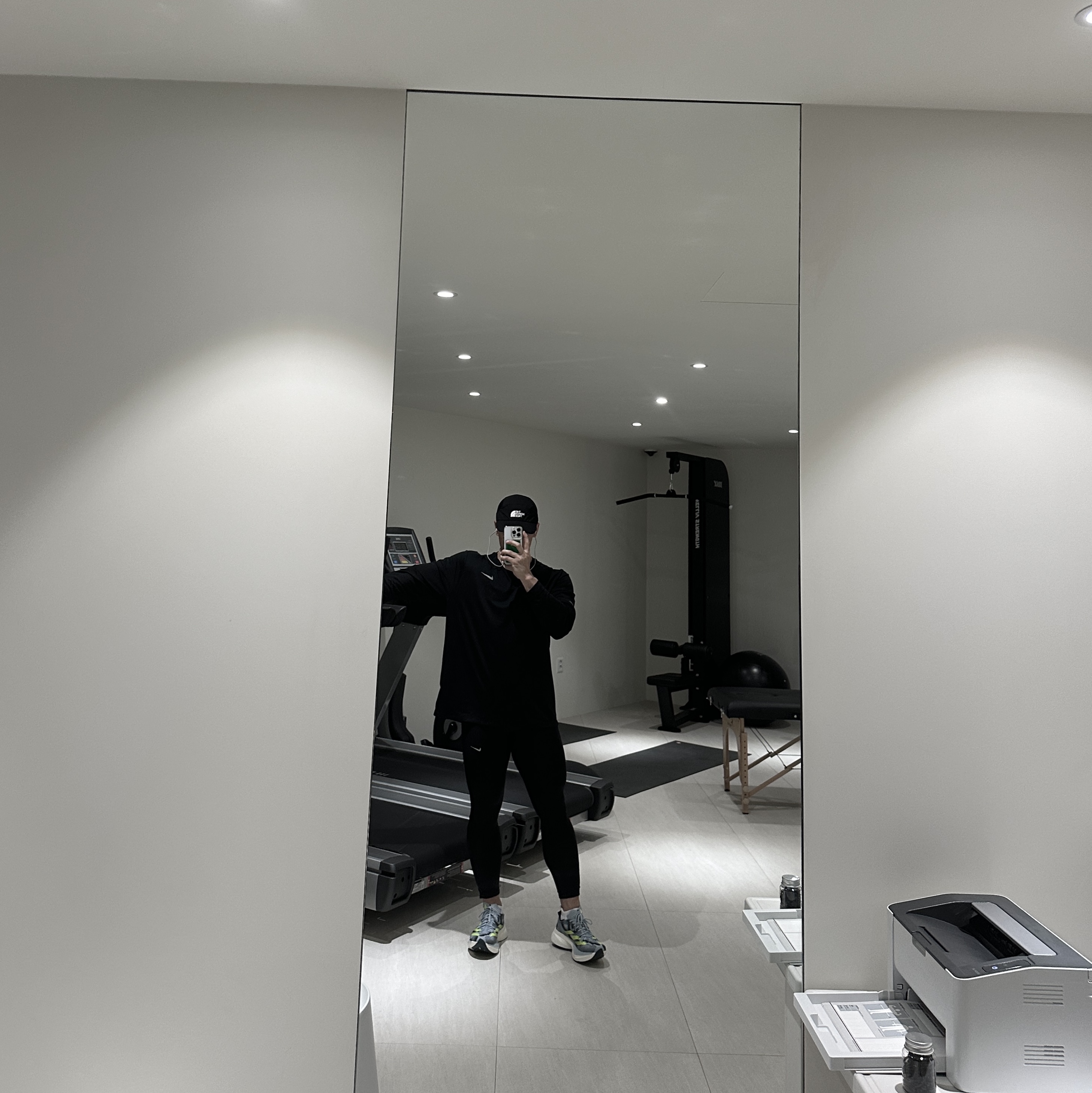 이번달 300k | KREAM