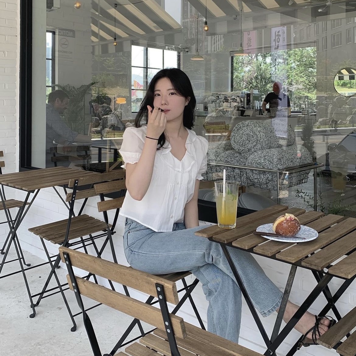 $ (@your_legacy) 님의 게시물 | KREAM