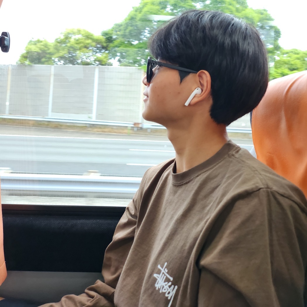 chhh (@hc_ch_) 님의 게시물 | KREAM