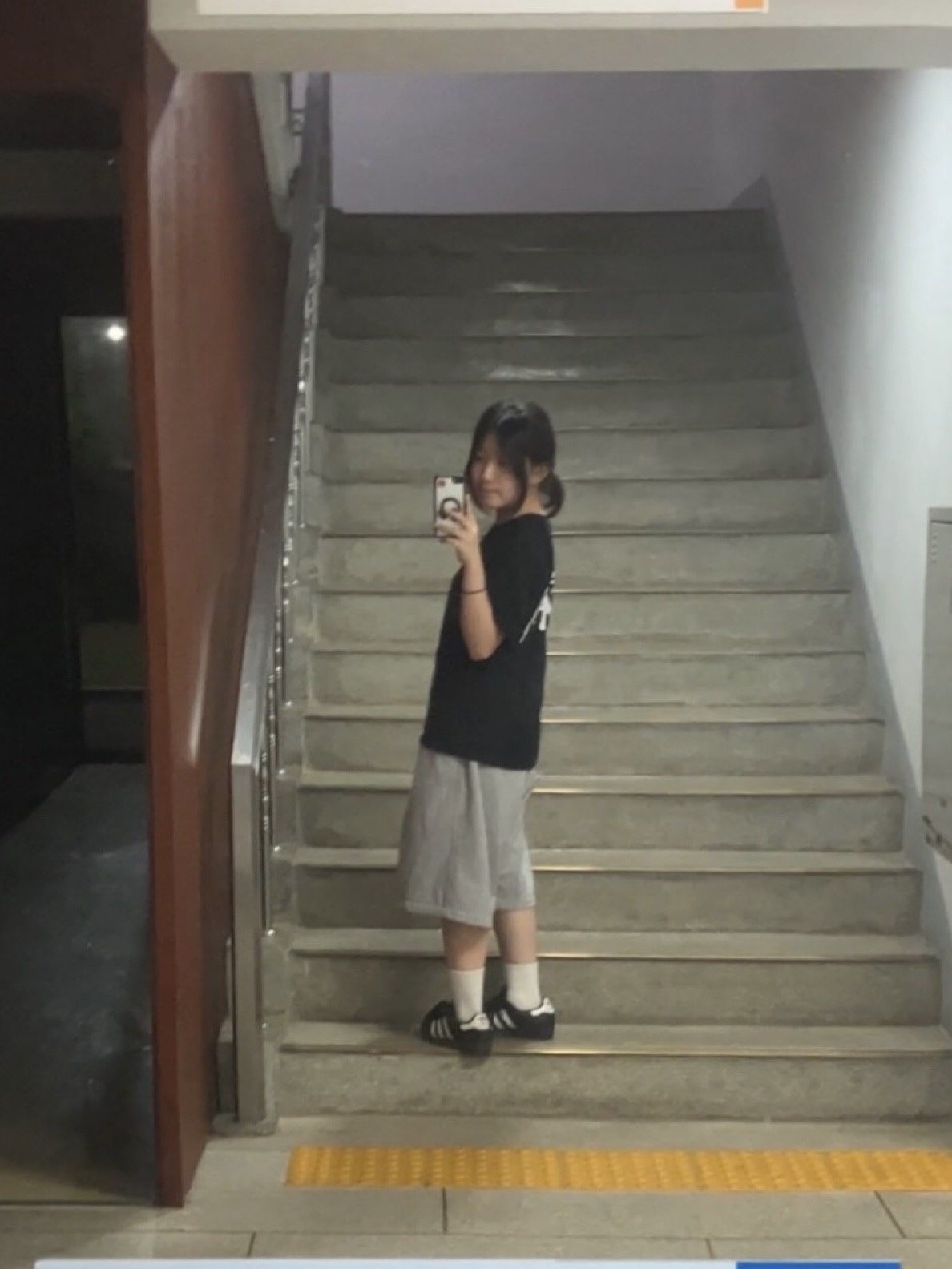 예림 (@yer_1m) 님의 게시물 | KREAM