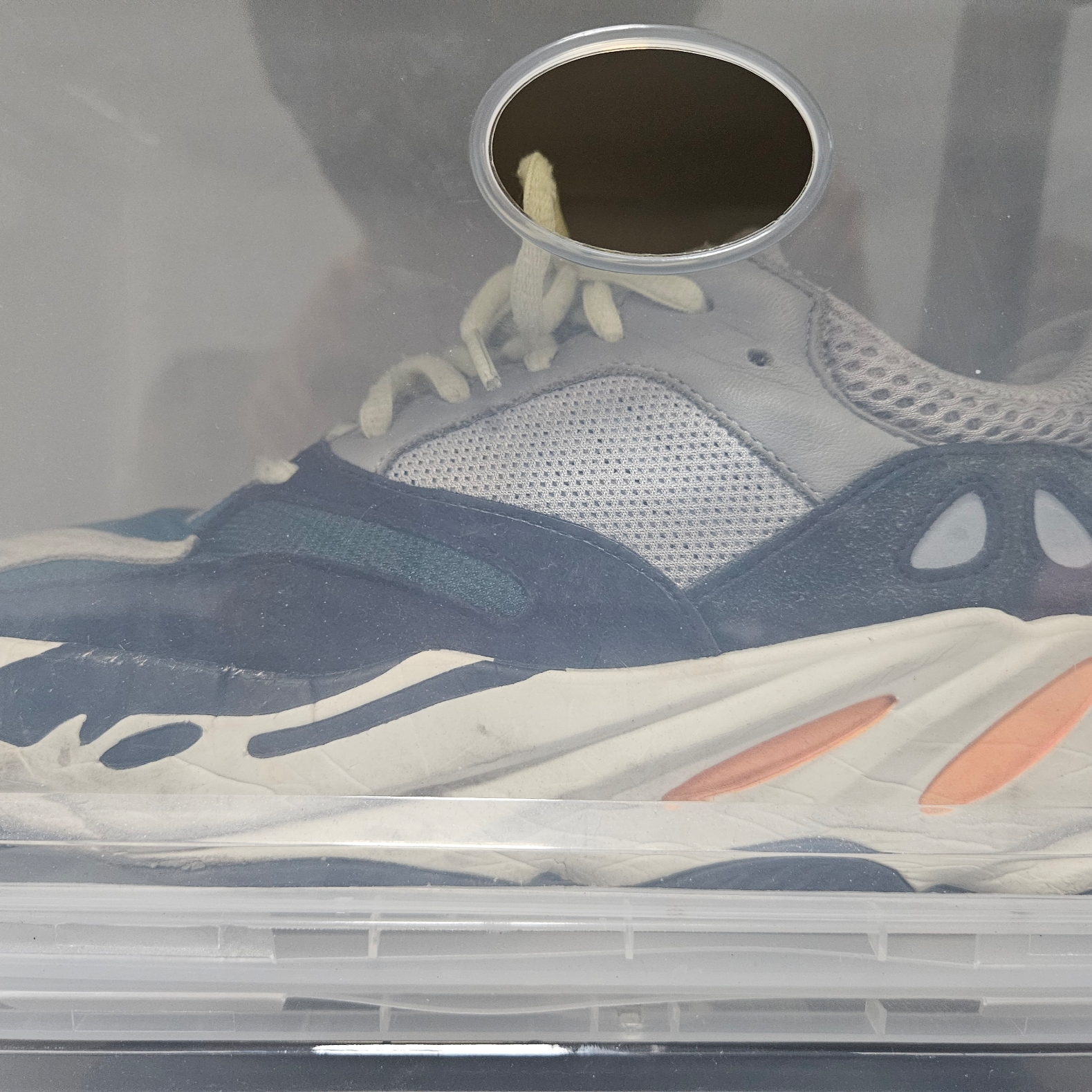 이지부스트700 웨이브러너 | KREAM