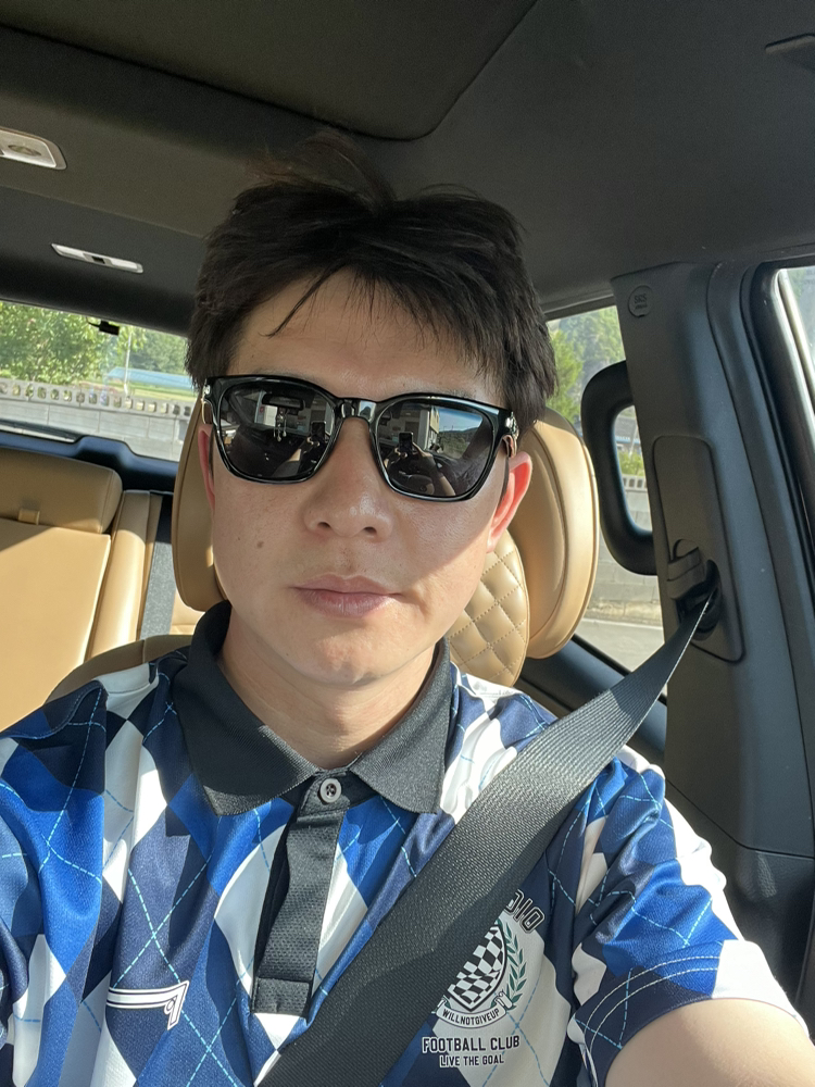 hicns (@choi.ccc) 님의 게시물 | KREAM