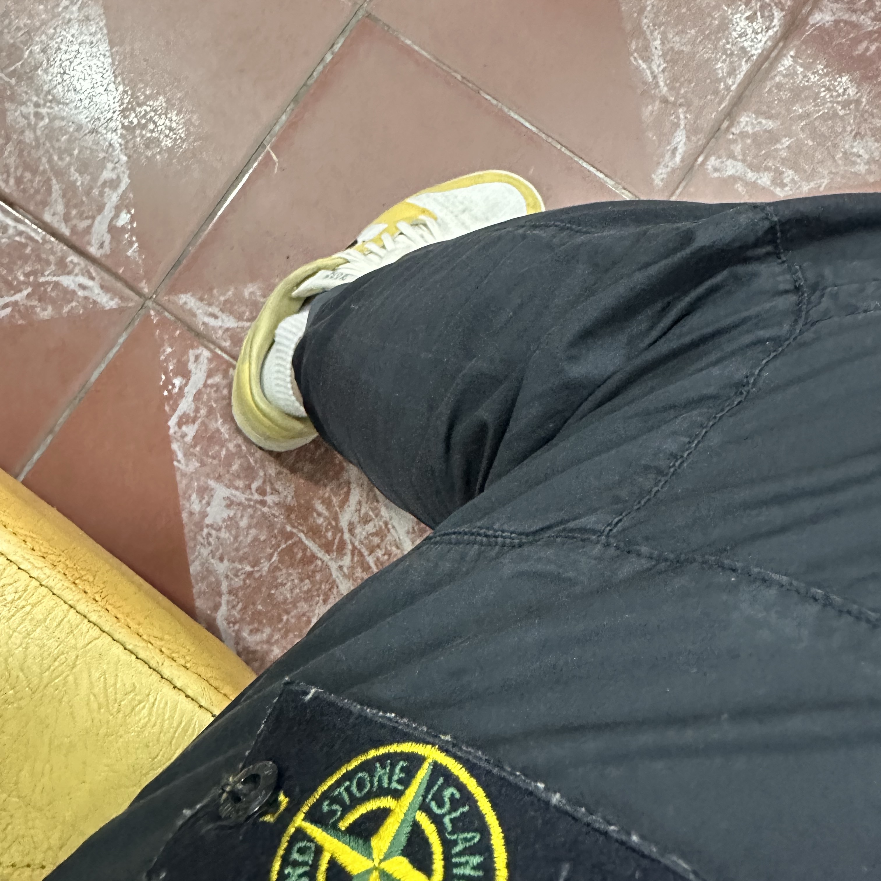 뿅 (@overrrun) 님의 게시물 | KREAM