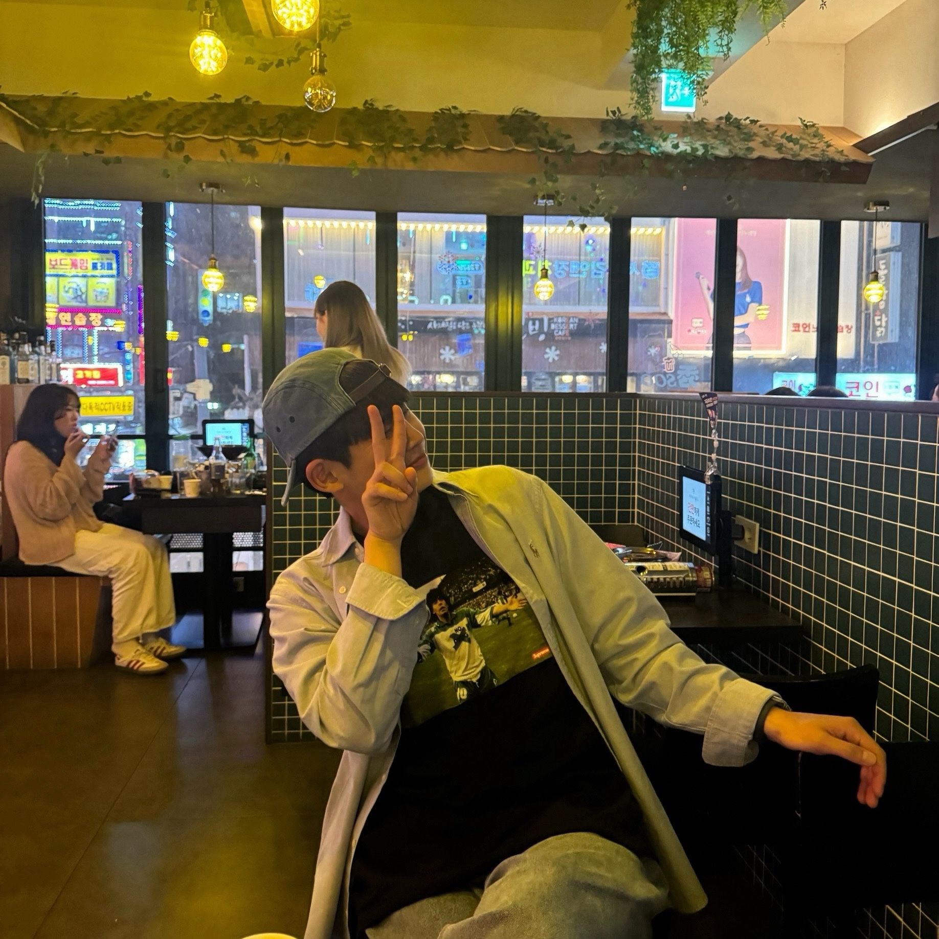 ehrl789 (@oia74k) 님의 게시물 | KREAM