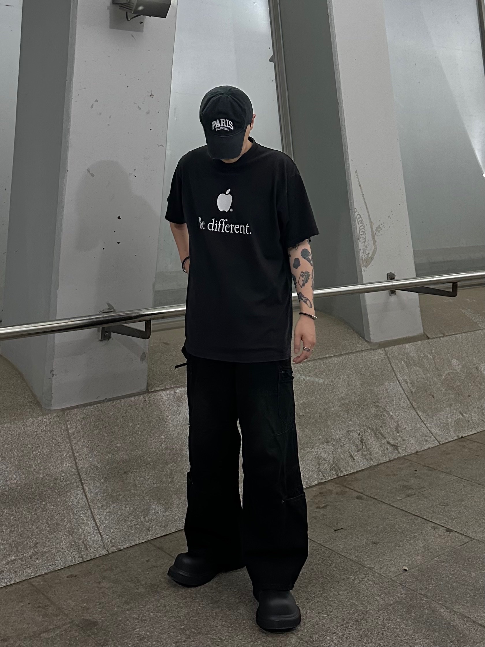 Backseop 팬츠 🖤 | KREAM