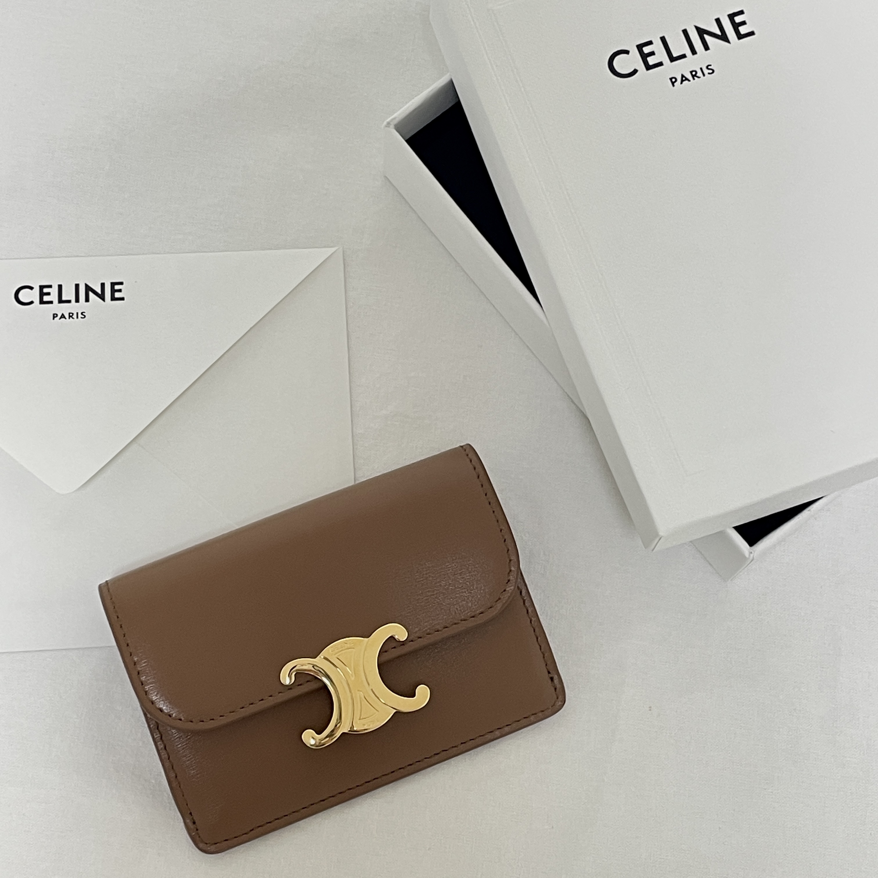 너한테서 좋은향 나..... (@b._.rx_x) 님의 게시물 | KREAM