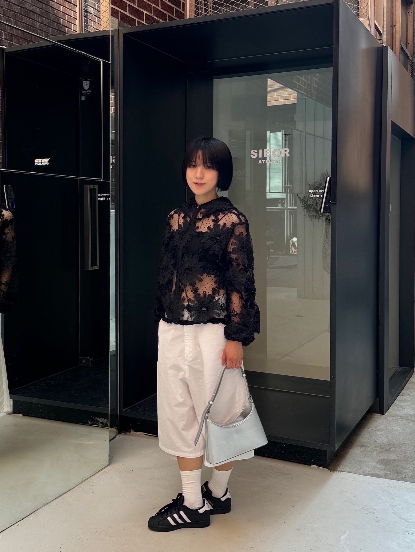 무림 (@mu._.1im) 님의 게시물 | KREAM