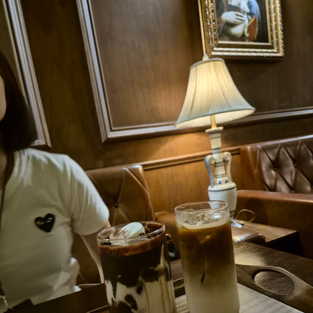 꼼데가르송 | KREAM