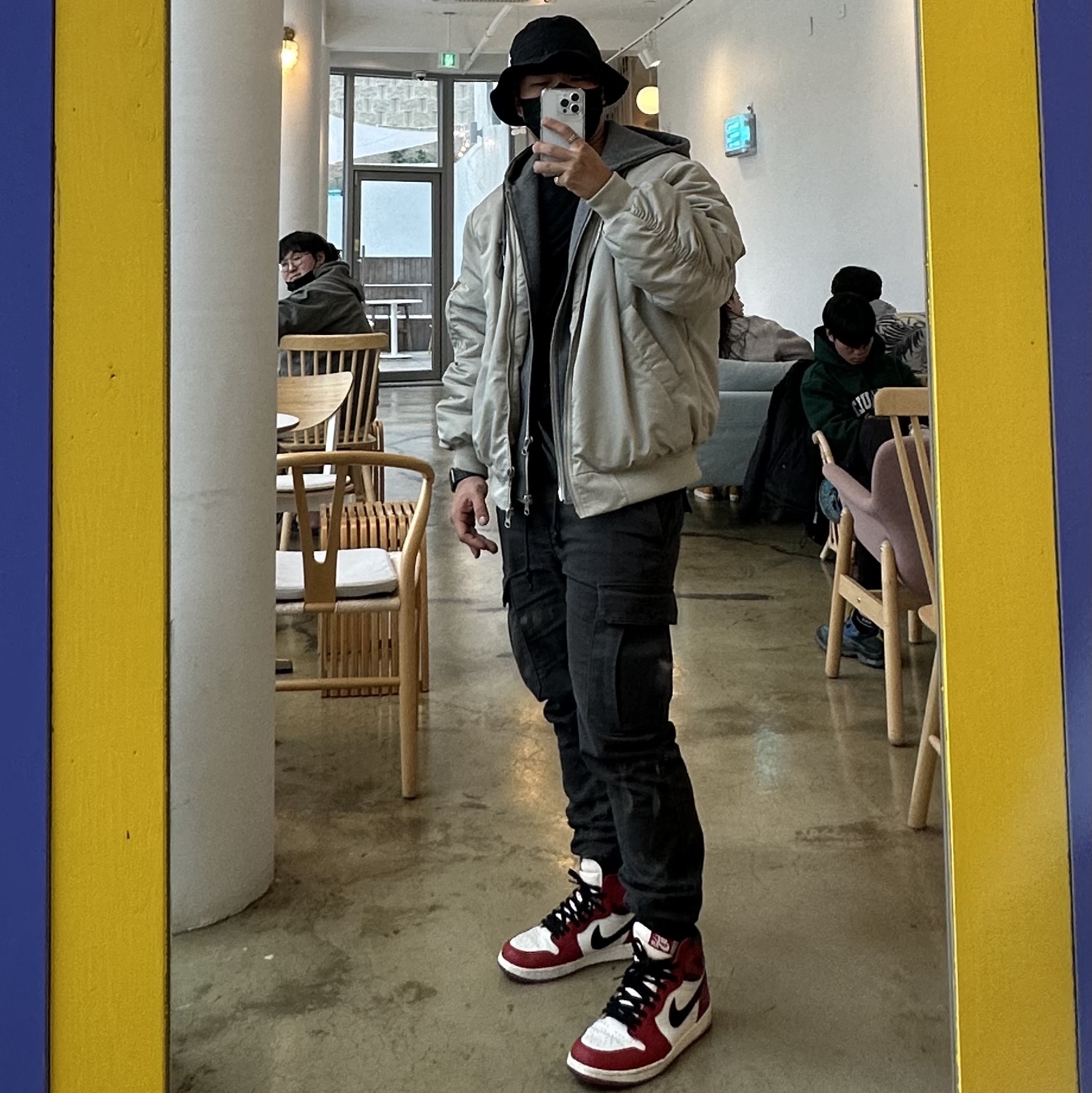 jjjj (@e.jun) 님의 게시물 | KREAM