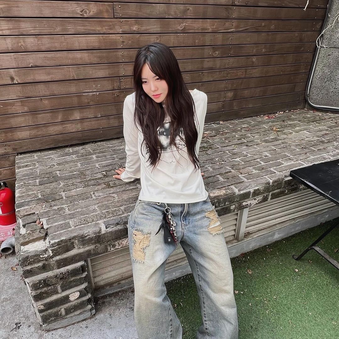 $ (@your_legacy) 님의 게시물 | KREAM