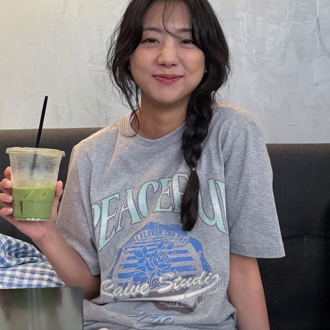 $ (@your_legacy) 님의 게시물 | KREAM