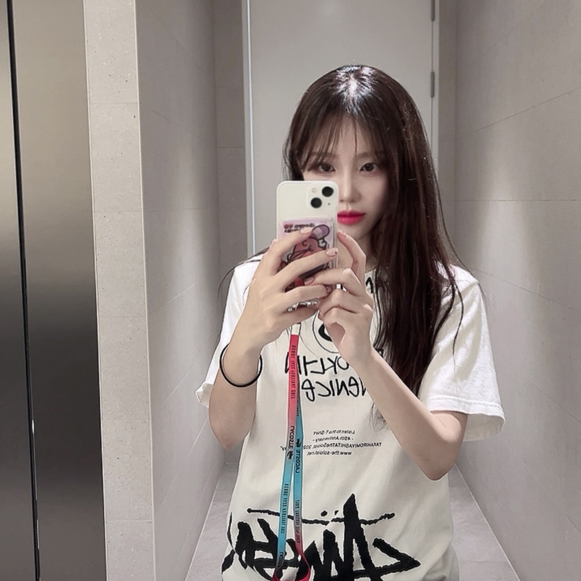 (@lovef8l) 님의 게시물 | KREAM