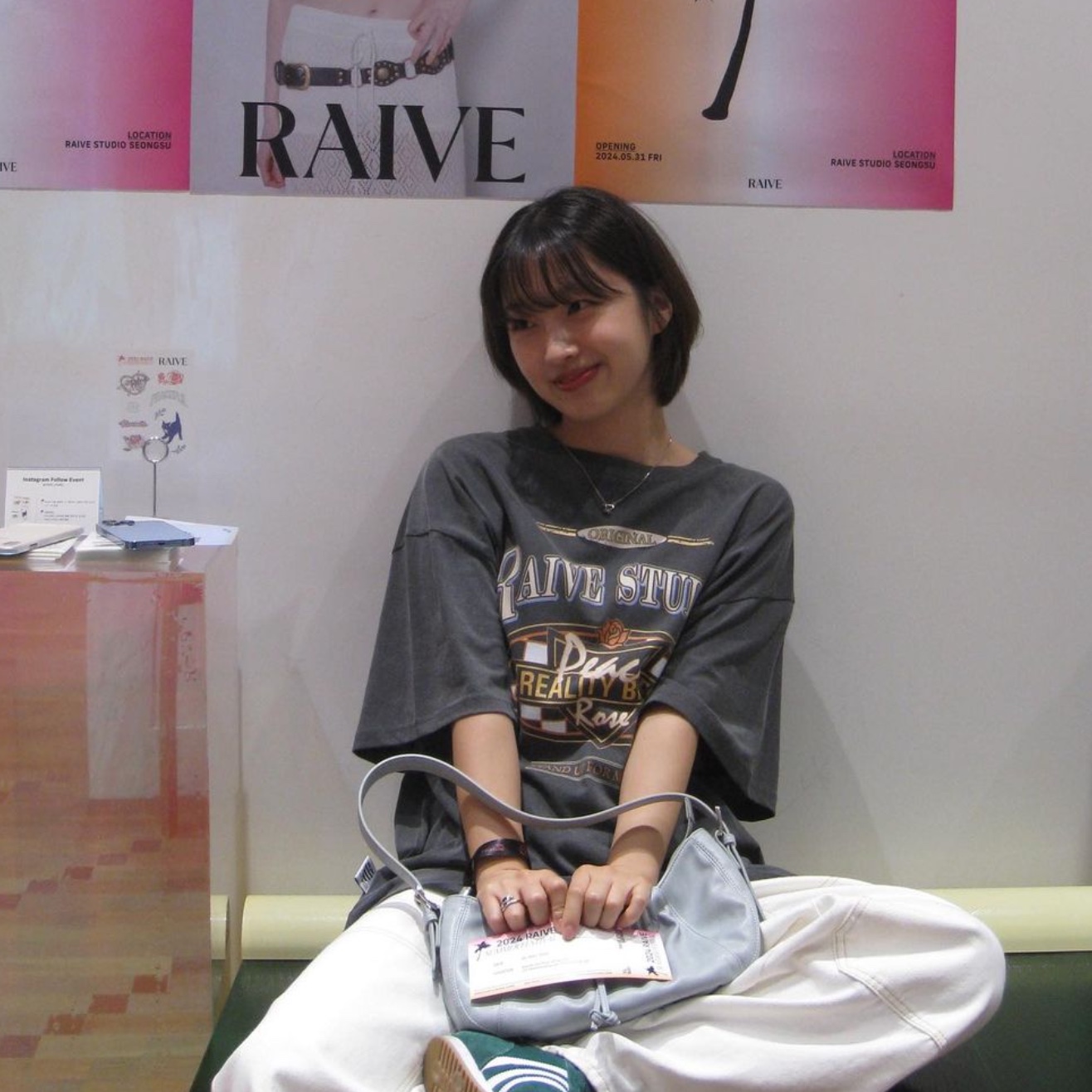 $ (@your_legacy) 님의 게시물 | KREAM