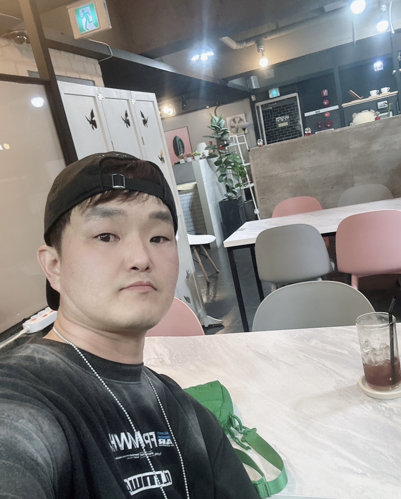 🇰🇷streetfashion (@justdoit_no.1) 님의 게시물 | KREAM