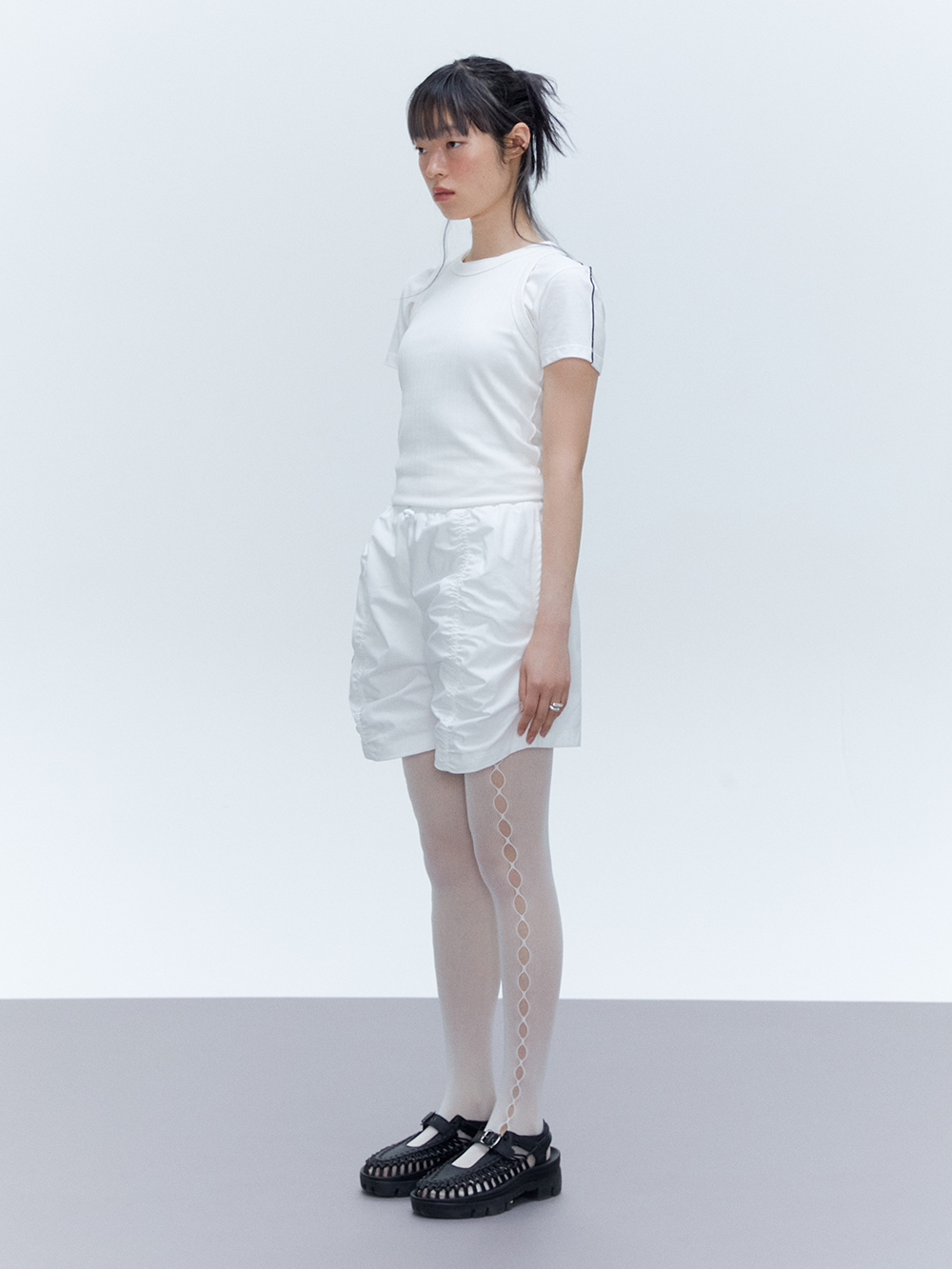 영오 라인 포인트 티셔츠 오프화이트 | YOUNGOH | KREAM