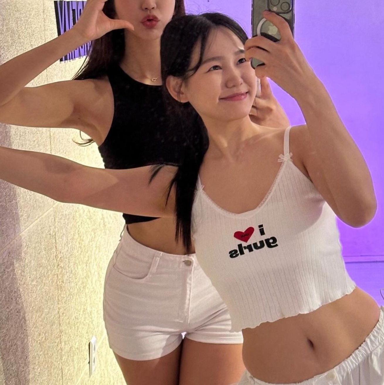 $ (@your_legacy) 님의 게시물 | KREAM