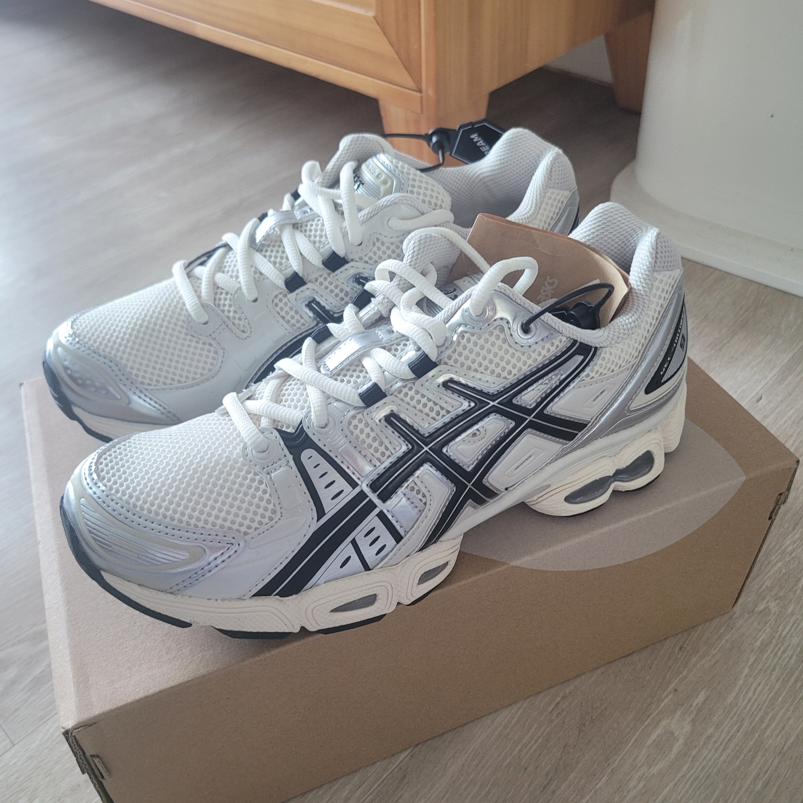 이재홍 (@hong3023) 님의 게시물 | KREAM