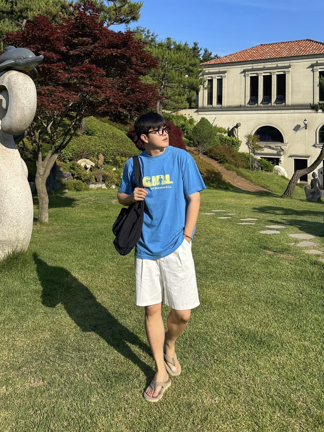 한지 (@2_z_han) 님의 게시물 | KREAM