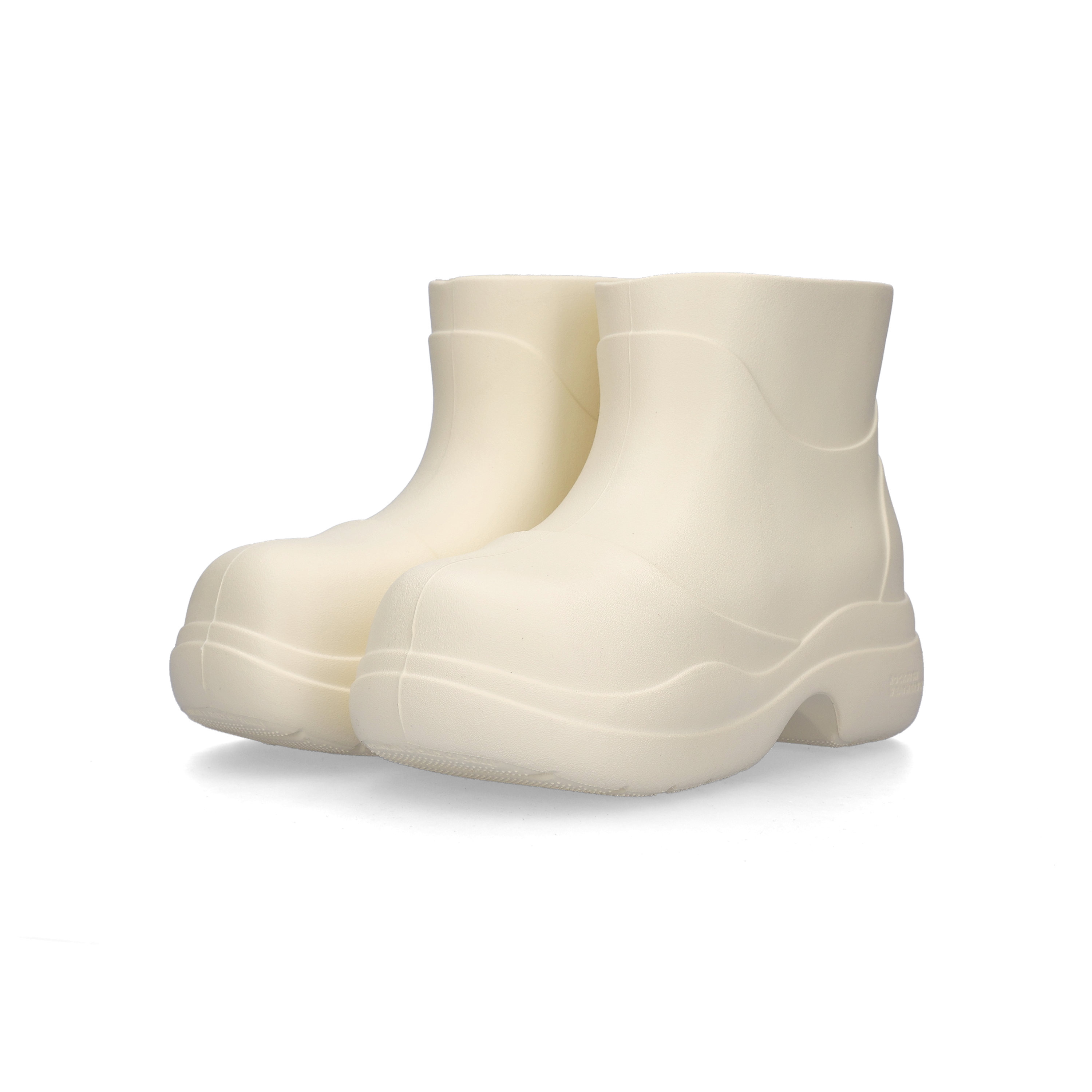 (W) 락피쉬웨더웨어 헤이든 부츠 크림 | KREAM