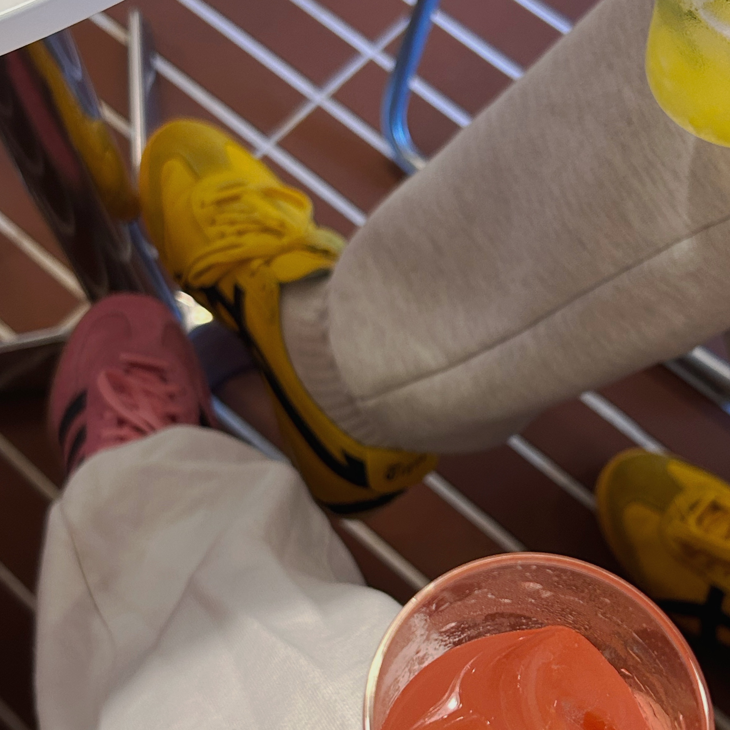 jijzozo (@0qkrmq) 님의 게시물 | KREAM