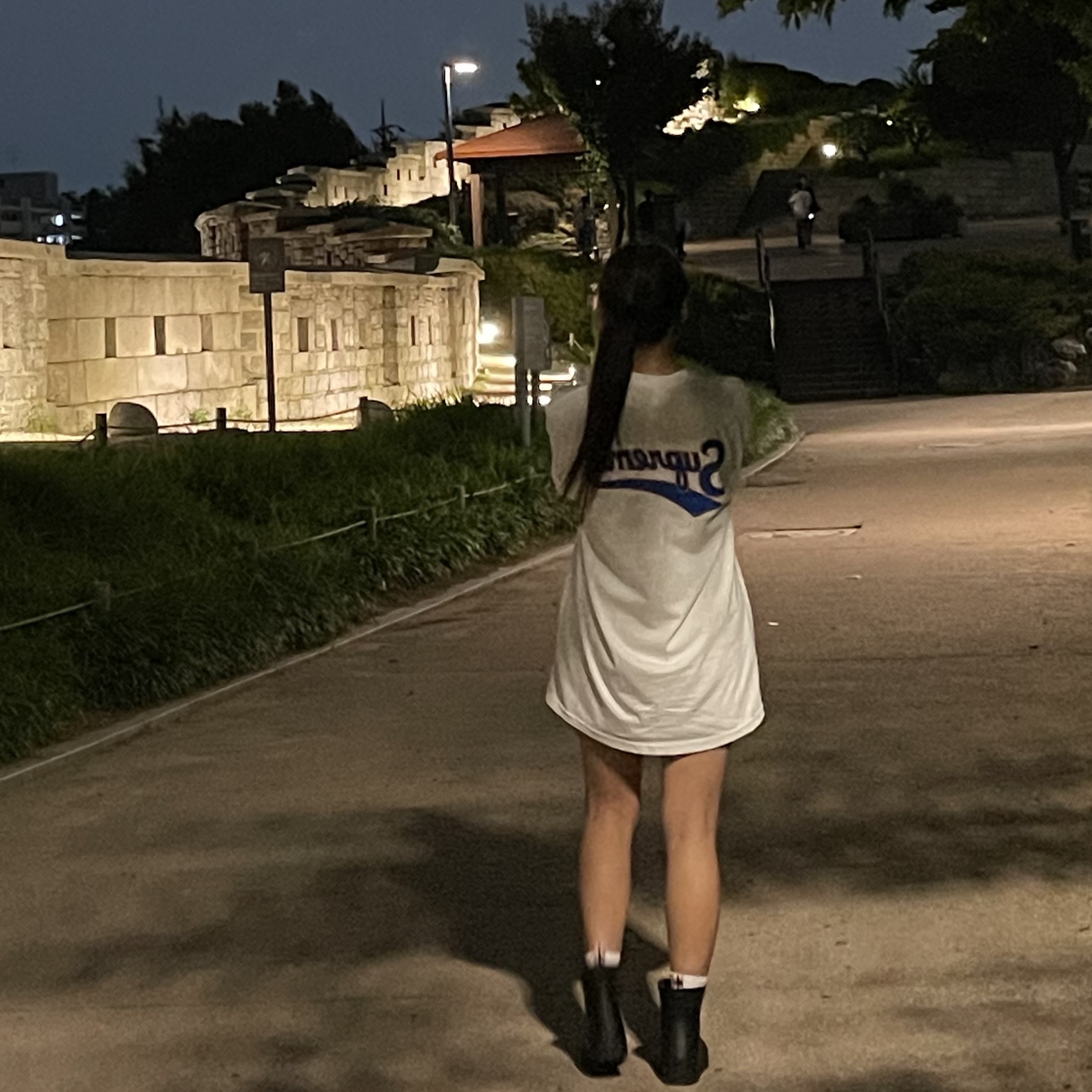 (@daeun_e) 님의 게시물 | KREAM