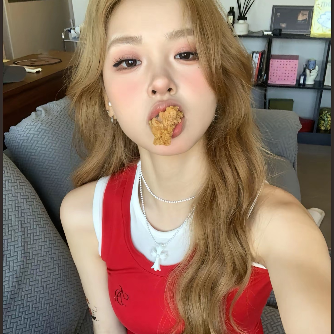 Huuuuu。 (@czvios) 님의 게시물 | KREAM