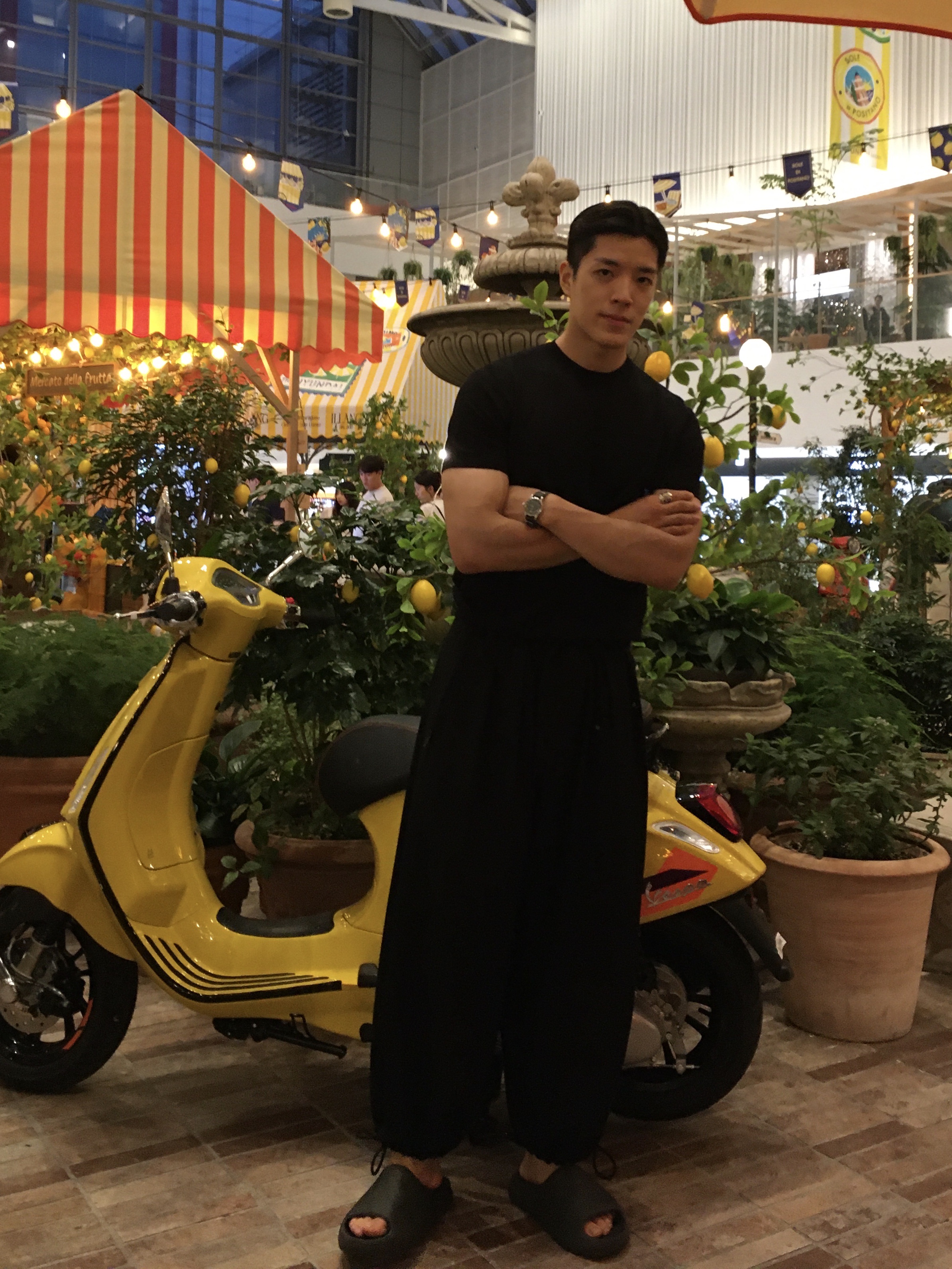 instagram @j... (@jordan_hoon) 님의 게시물 | KREAM