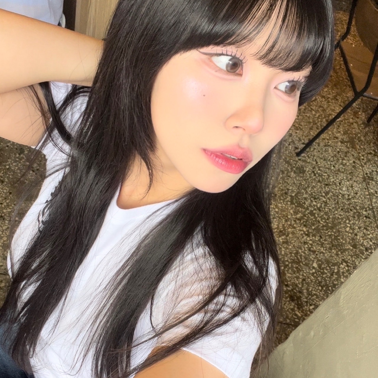 데우쭈생각보다크다! | KREAM