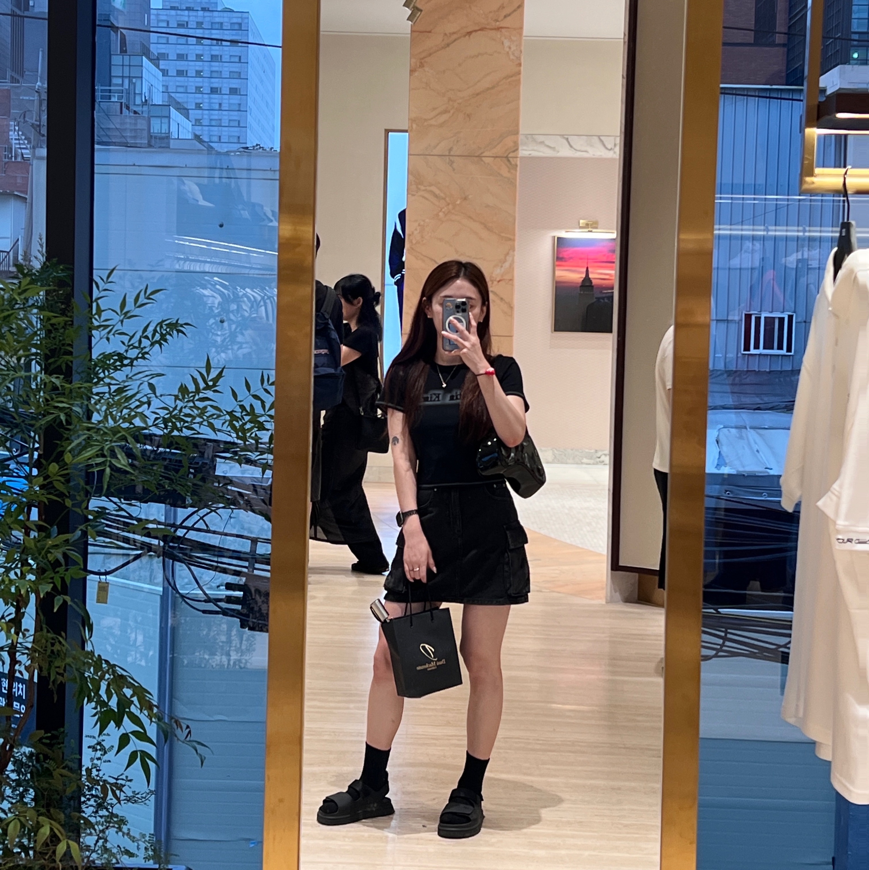 여름아 언능지나가라~☔️ | KREAM