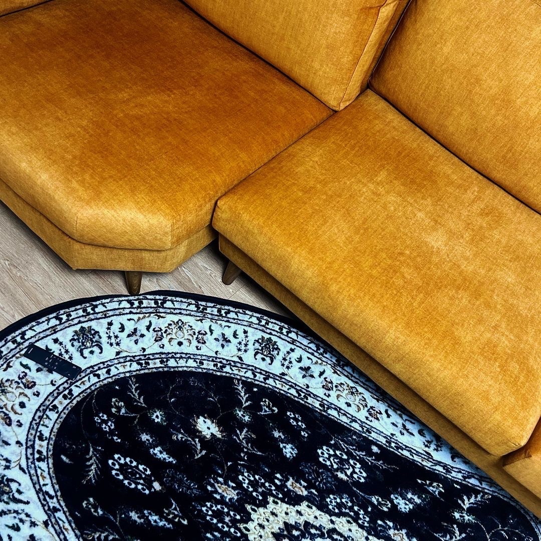 $ (@your_legacy) 님의 게시물 | KREAM