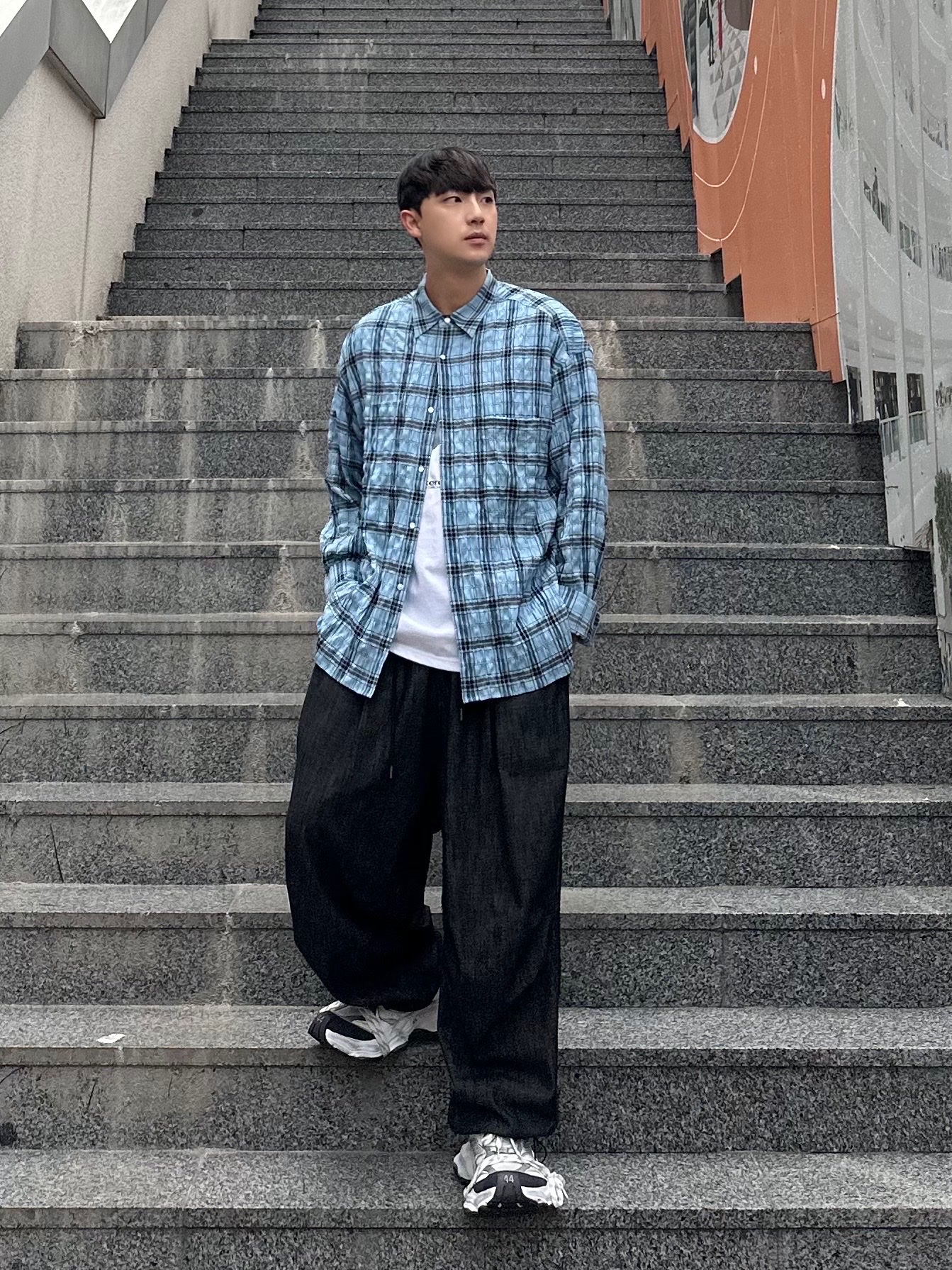 backseop 코디 🩵 | KREAM