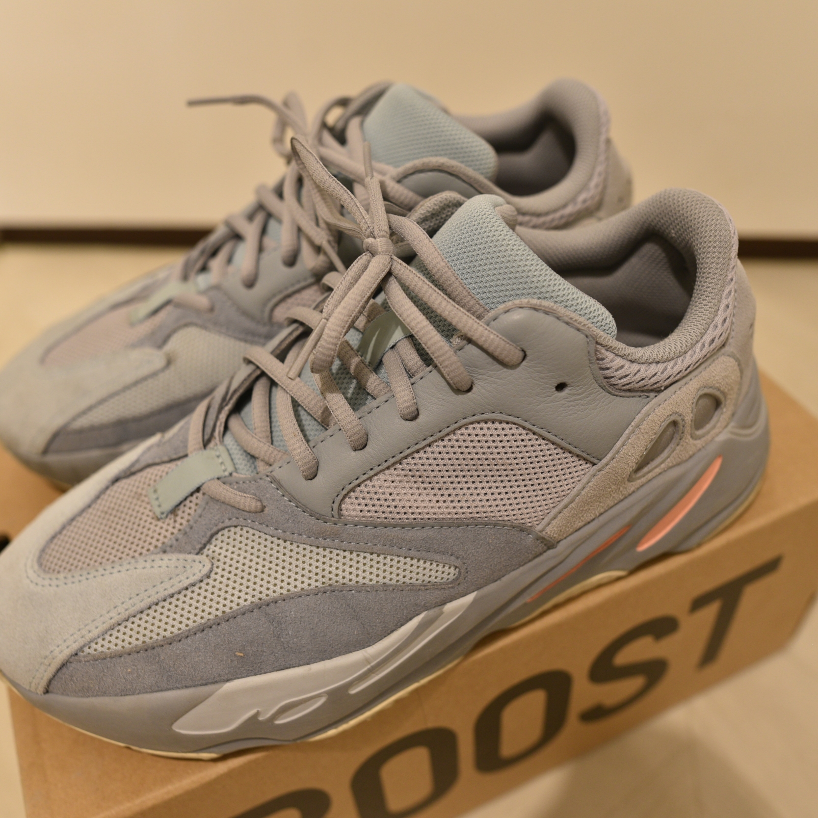 이지 700 Inertia | KREAM