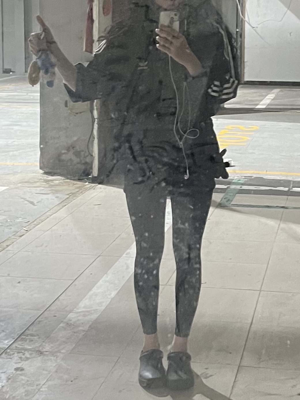 HM (@hm_512) 님의 게시물 | KREAM