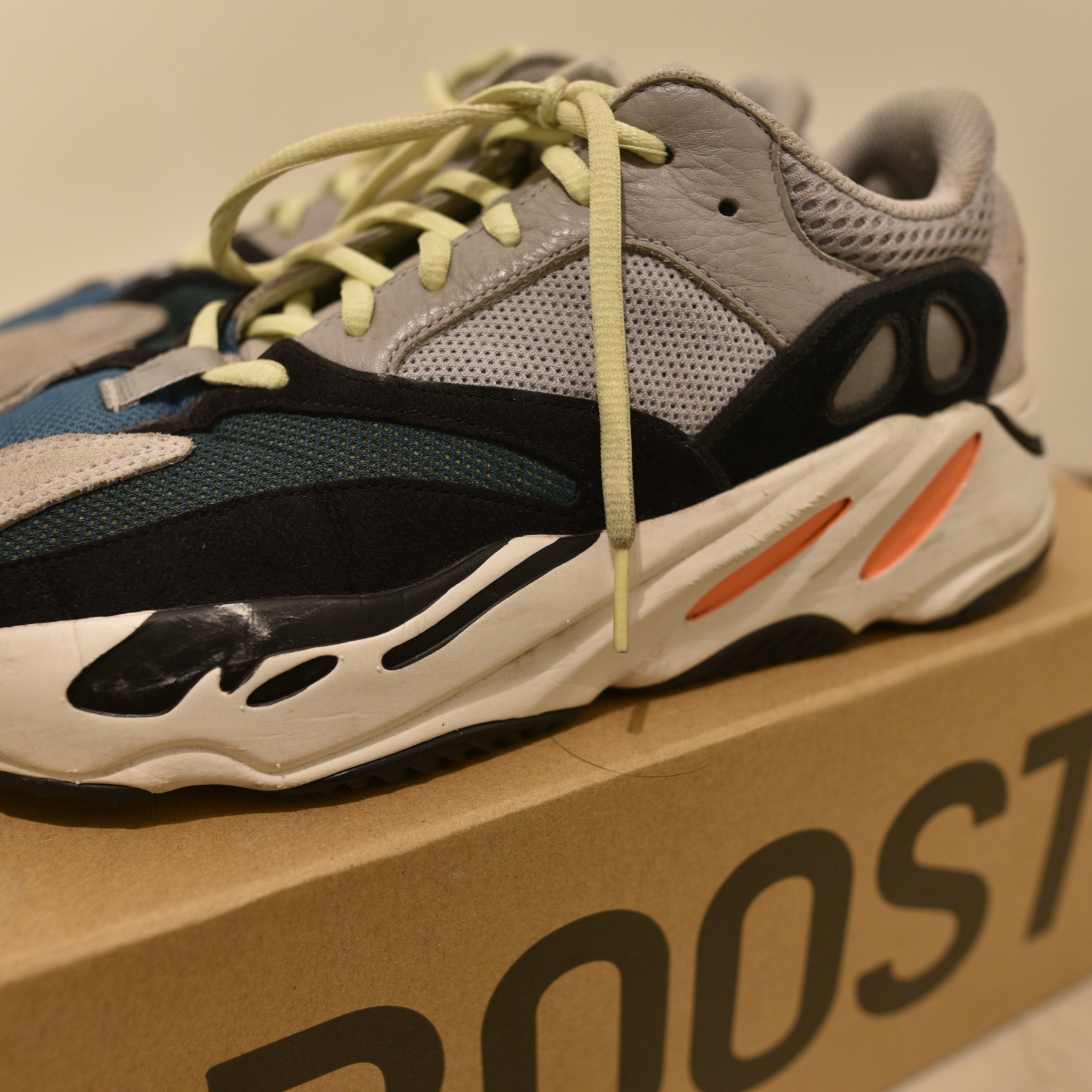 *이지700 웨이브러너* | KREAM