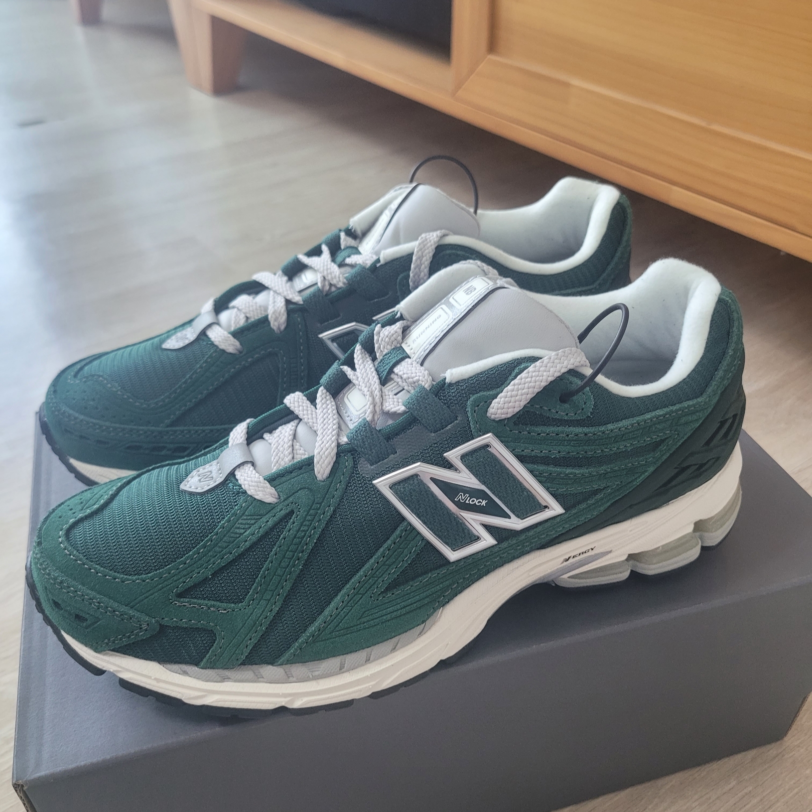 이재홍 (@hong3023) 님의 게시물 | KREAM