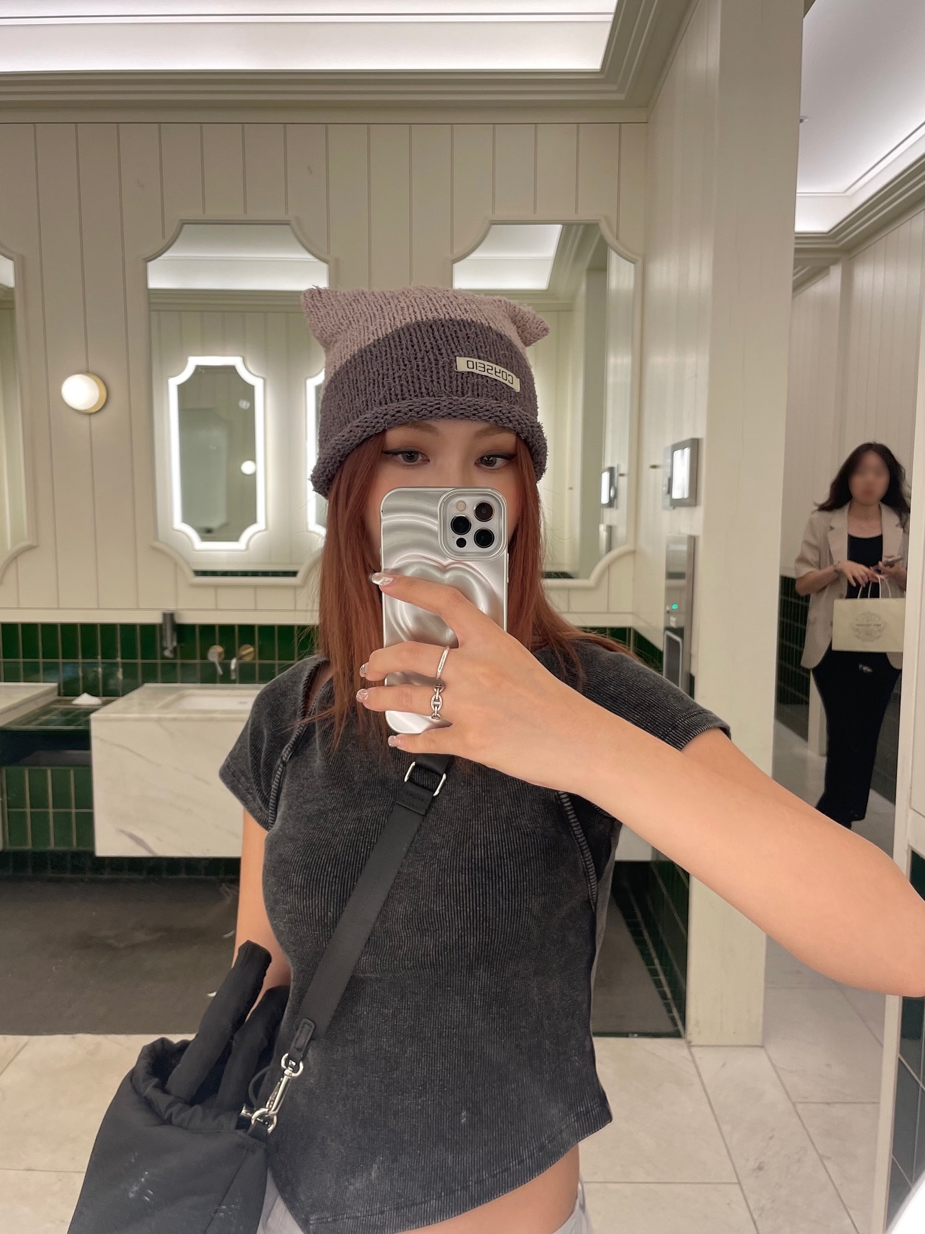 $ (@your_legacy) 님의 게시물 | KREAM