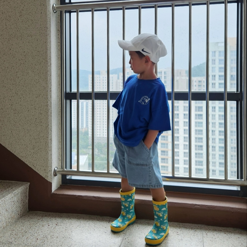 또또 (@ttotto) 님의 게시물 | KREAM