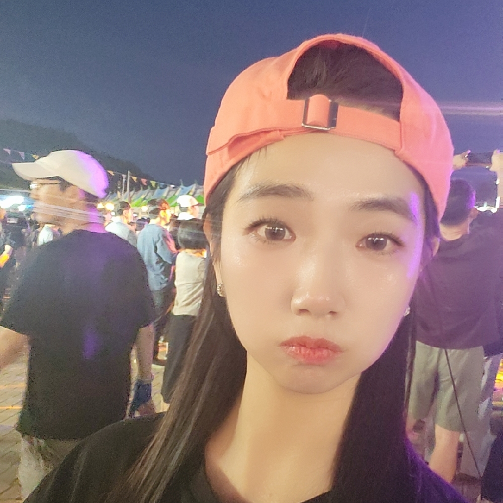 해밀 (@young_nike) 님의 게시물 | KREAM