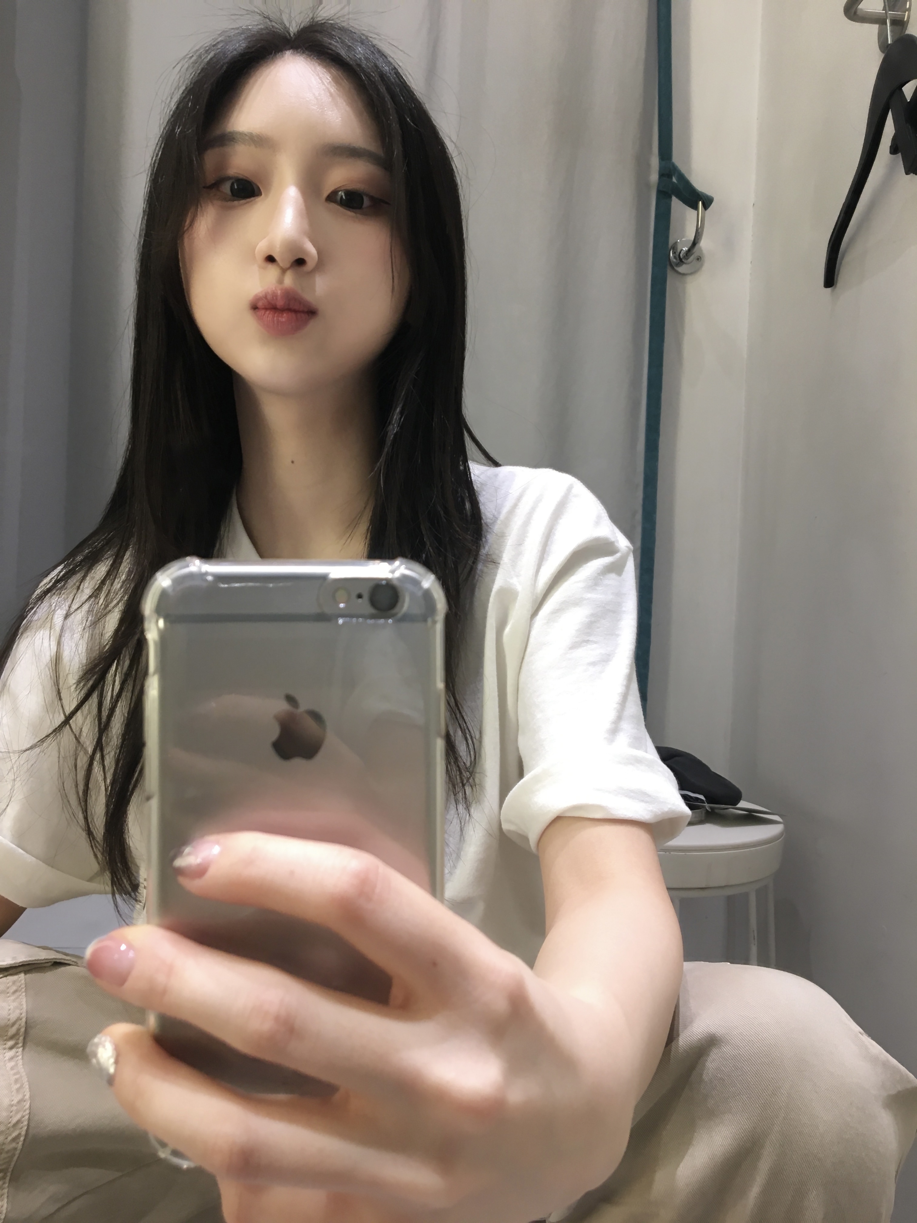 (@owlhuii) 님의 게시물 | KREAM