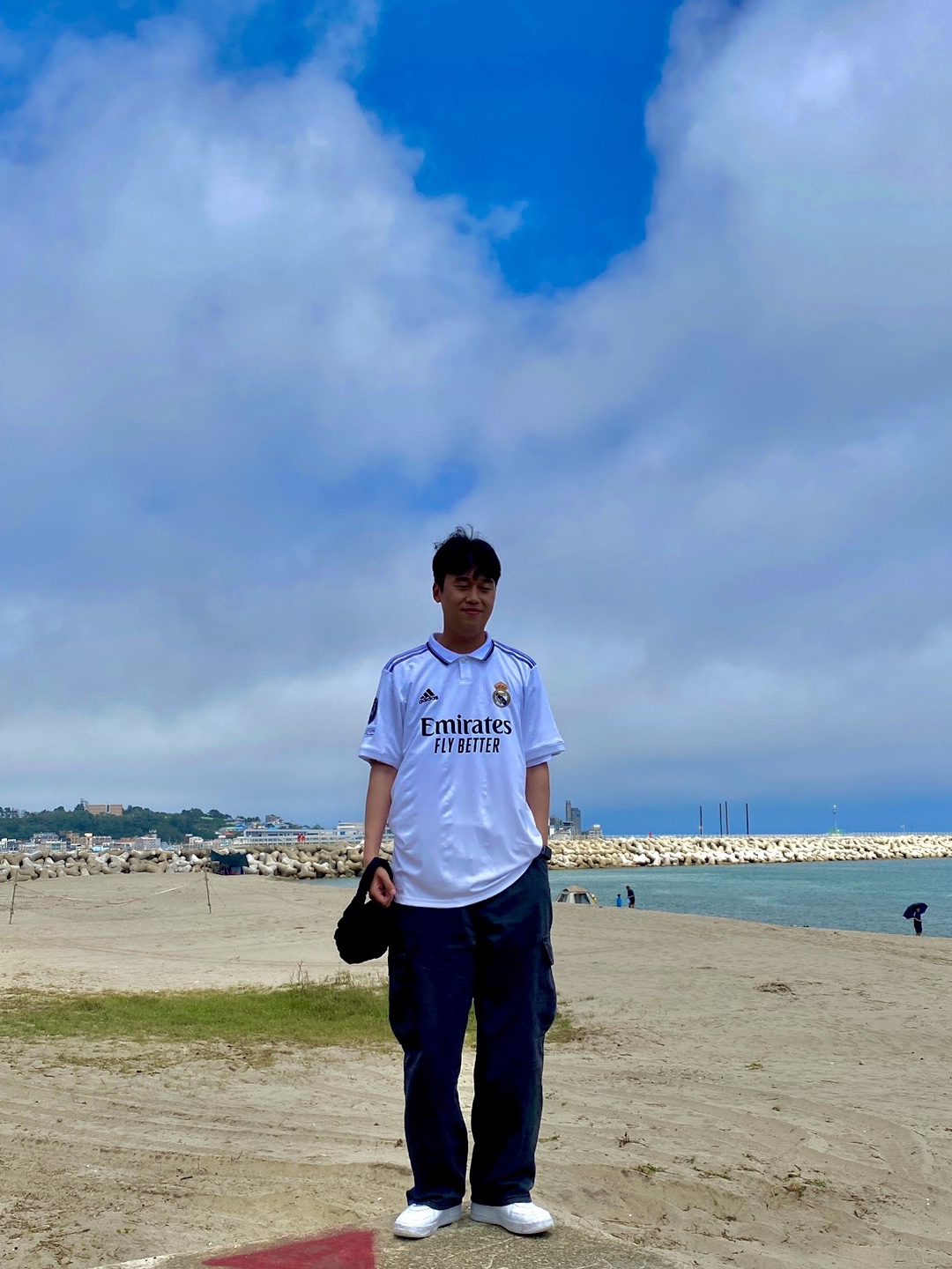 (@se._.op) 님의 게시물 | KREAM