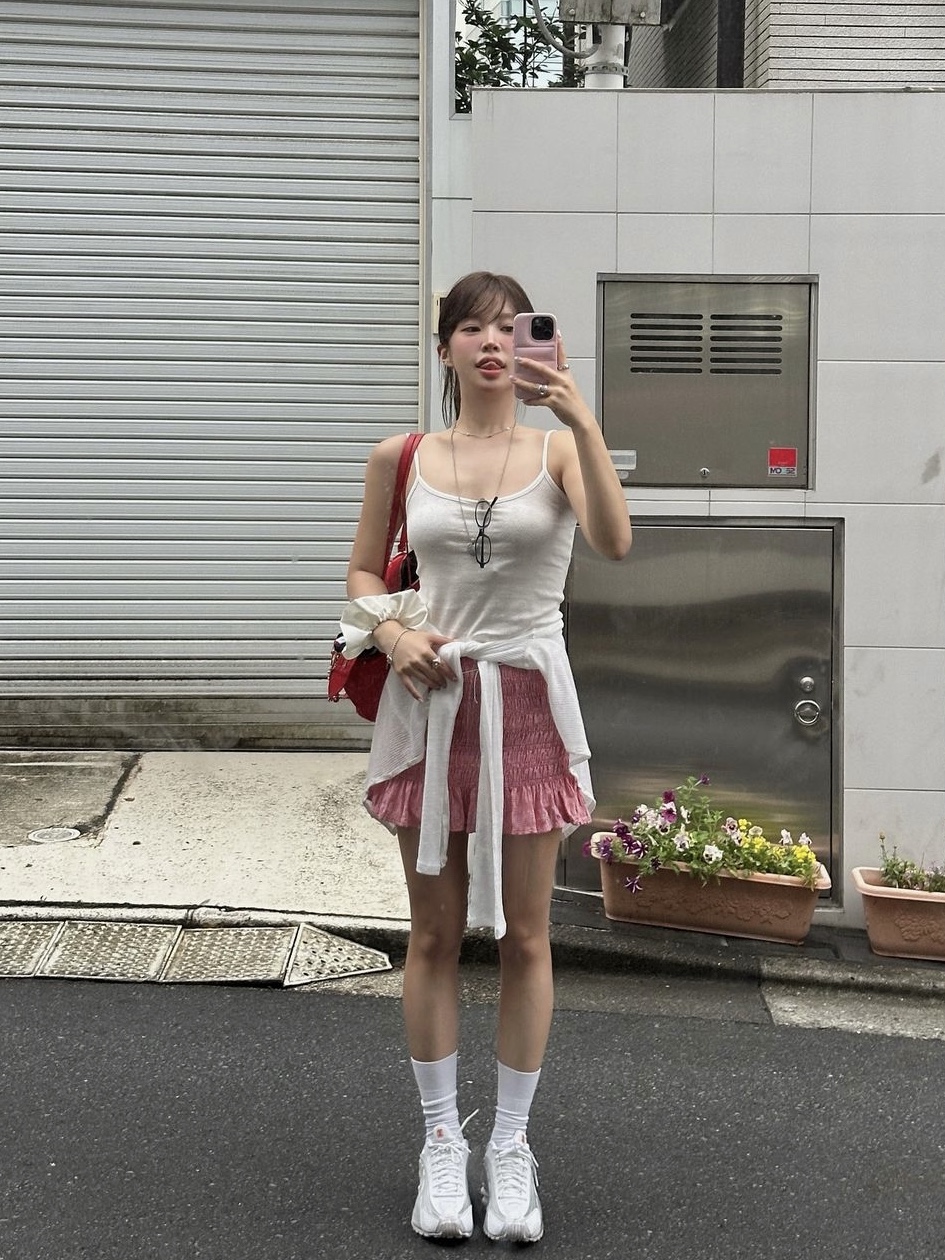 렉카맨 (@7y9o82) 님의 게시물 | KREAM