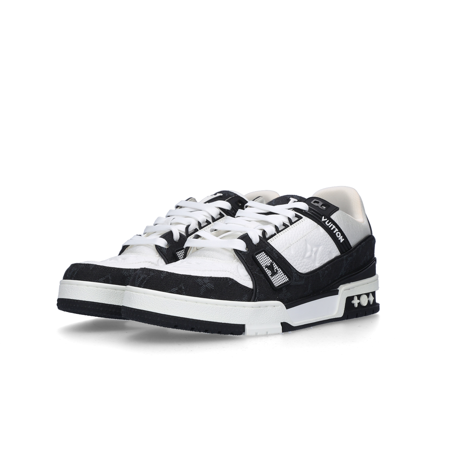 루이비통 LV 트레이너 스니커즈 모노그램 데님 블랙 | KREAM